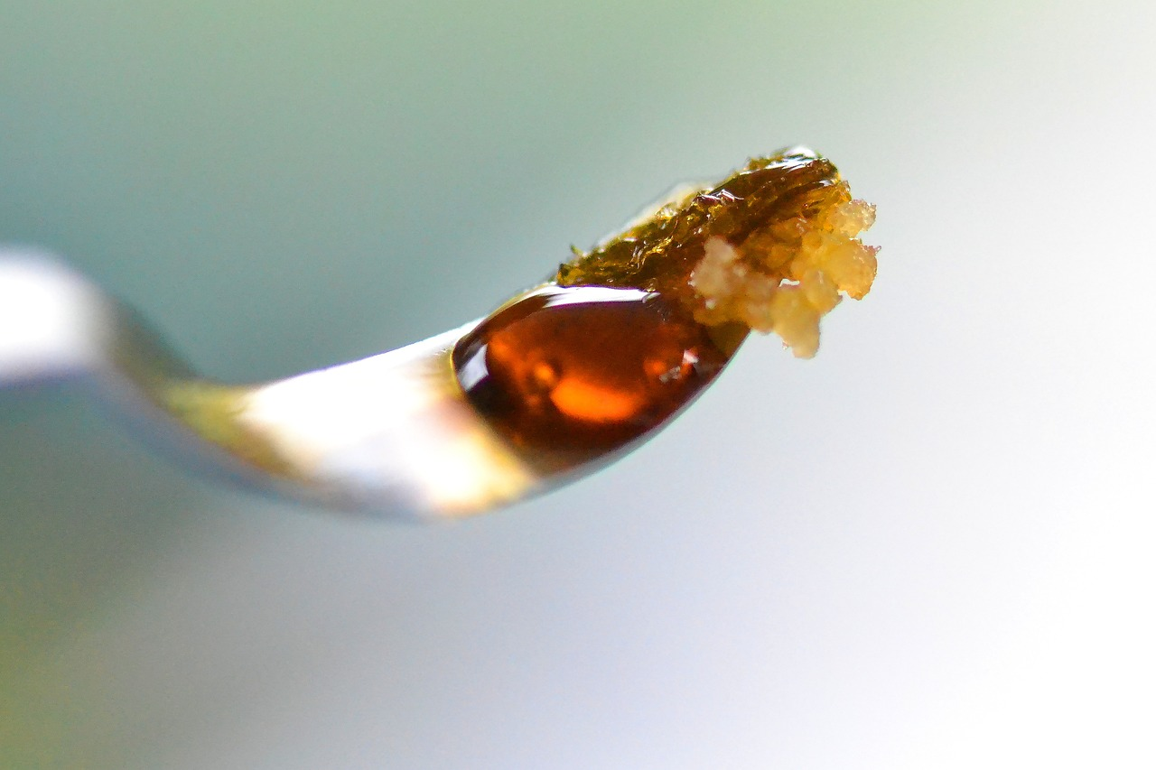 A Beginner’s Guide to Smoking Dabs | DC Collective